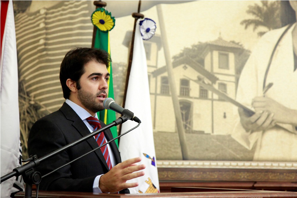 Franco apresenta projeto para autorizar a presença de doulas durante os ... Franco apresenta projeto para autorizar a presença de doulas durante os ...